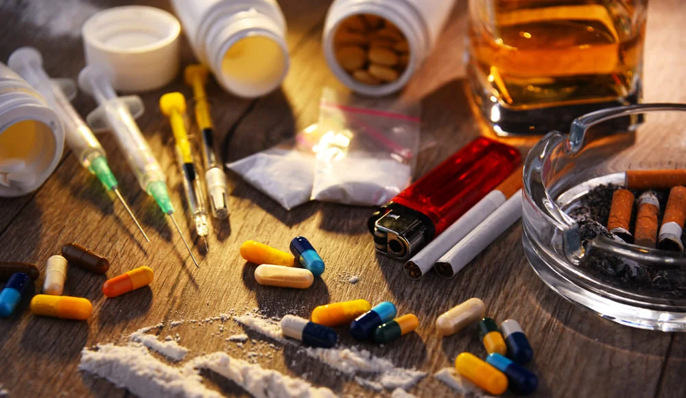 Dependenta: ce este, tipuri, cauze, simptome, tratament | Preturi Dr.Max